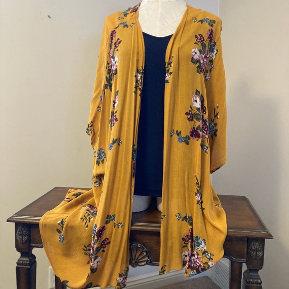 K Jordan | Tops | K Jordan Gold And Floral Kimono Size L | Poshmark